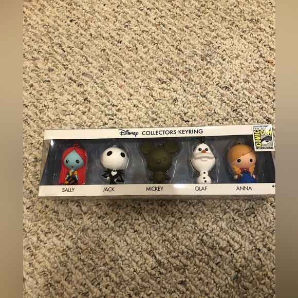 Disney | Toys | Disney 25 San Diego Comic Con Figural Key Ring Box Set ...